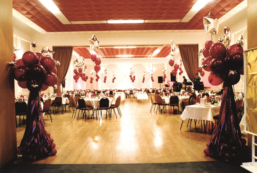 LARGE WEDDING - The Charmandean Centre
